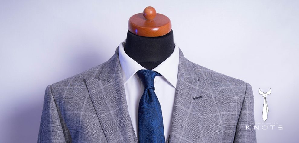 How to tie a Prince Albert knot | Moss